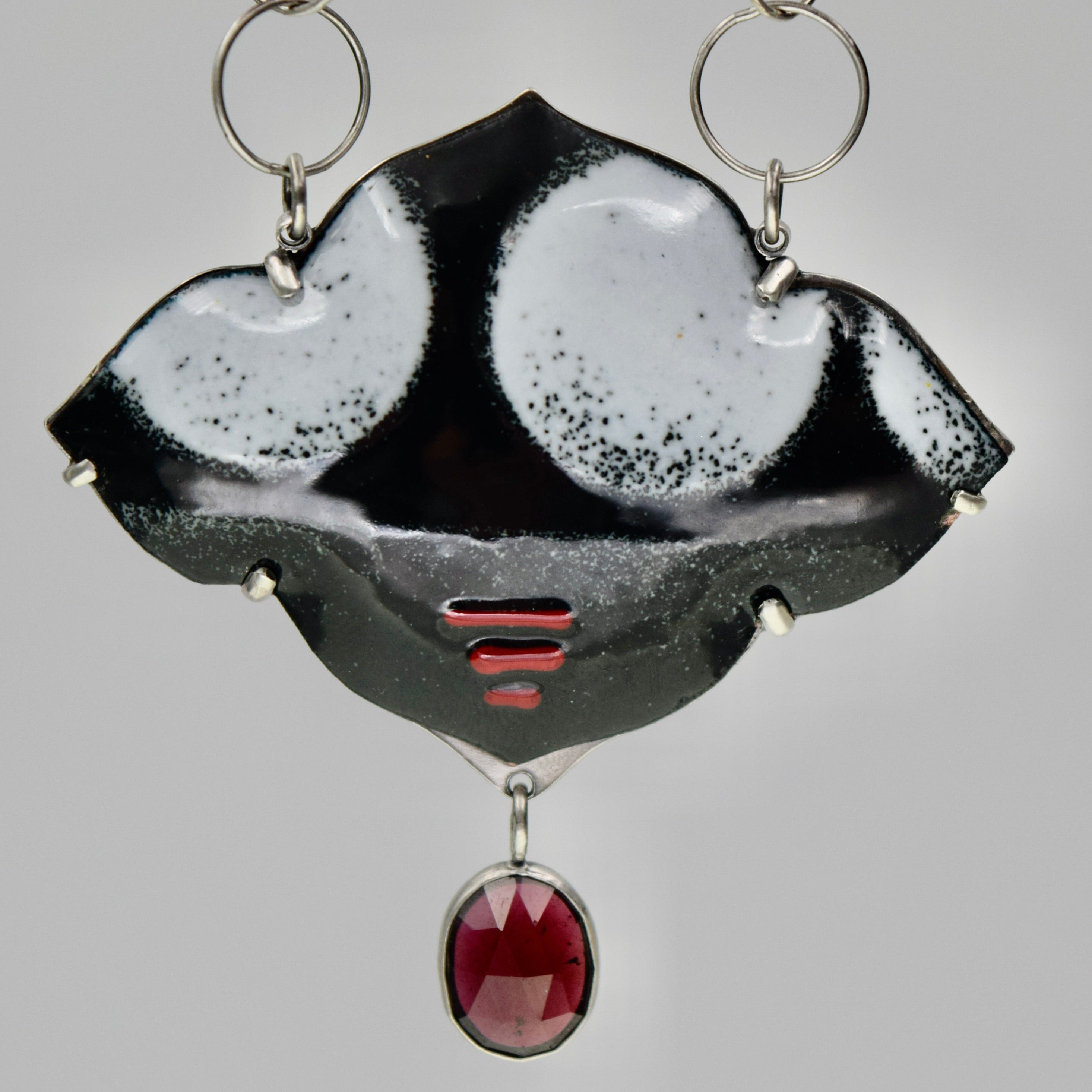 Modern Shaped Black and White Necklace – hawkhummingbirdmoon